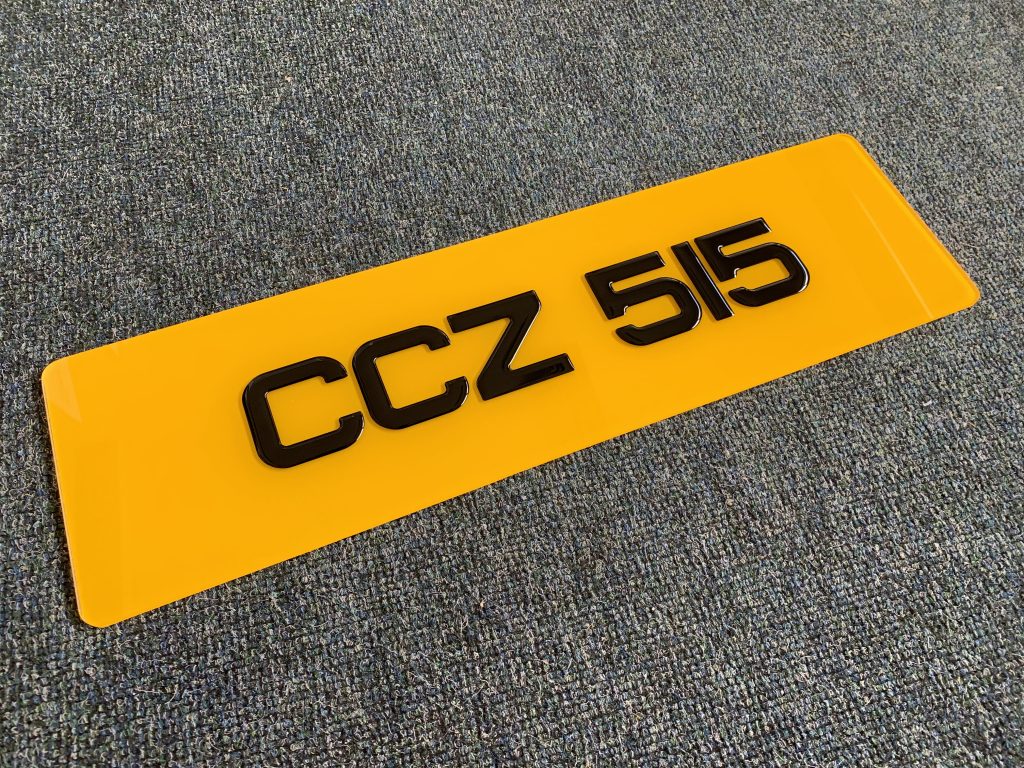 Metro Font Number Plate – Large Rear 21×6 For Range Rovers, Defender ...